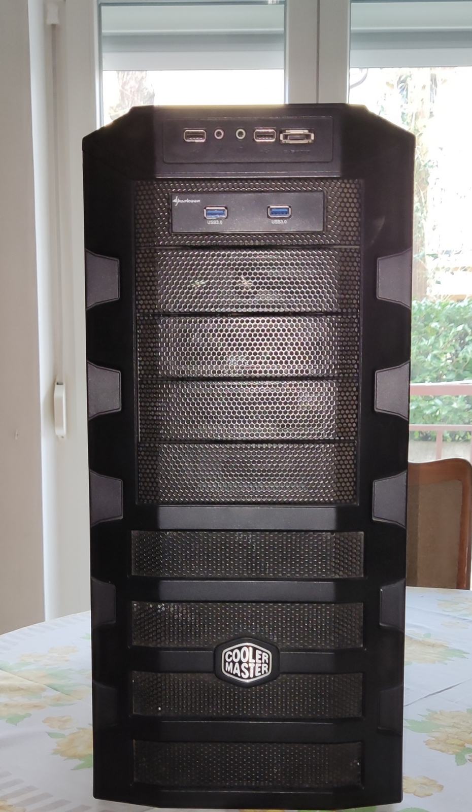 Intel i5 6600k,16GB DDR4,Sapphire R9 ili EVGA 1650 super