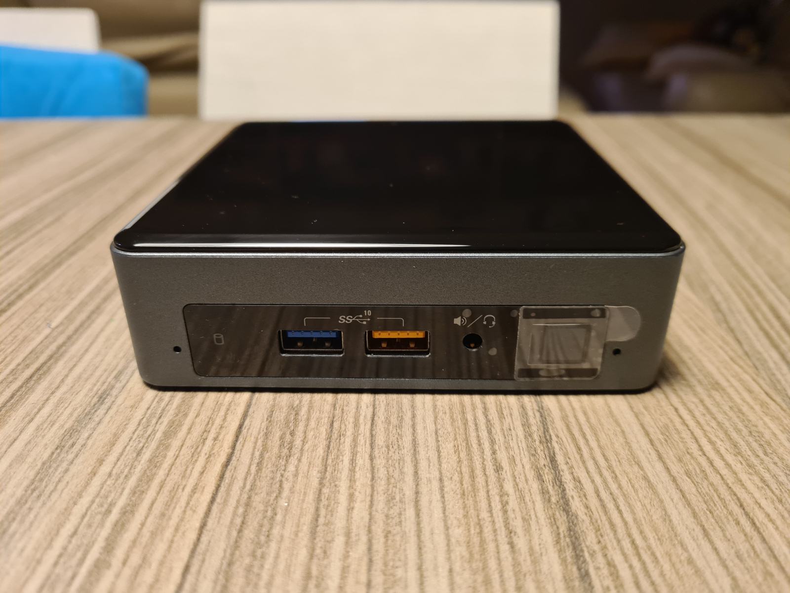 Intel NUC Mini PC I3 8109U 16GB DDR4 256GB SSD WiFi NUC8i3BEK2 intel-nuc-mini-pc-i3-8109u-16gb-ddr4-256gb-ssd-wifi-nuc8i3bek2