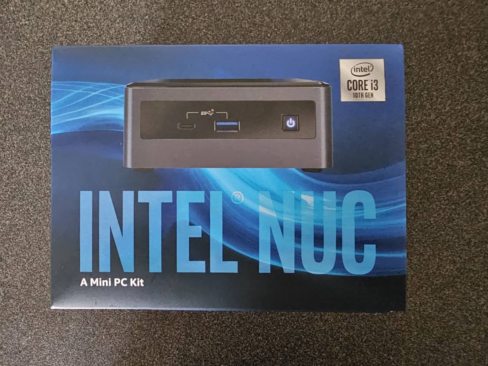 Intel NUC Mini PC Kit (i3-10110U, 8GB DDR4, 250GB NVme), nekorišteno!