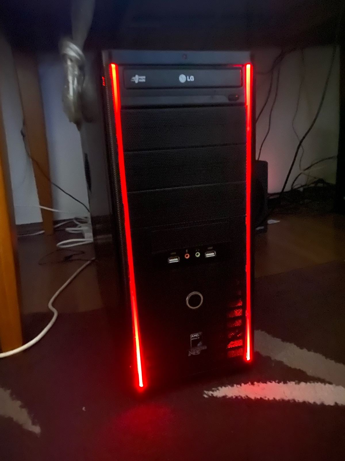 Kompjuter MS thunder - Led svjetla