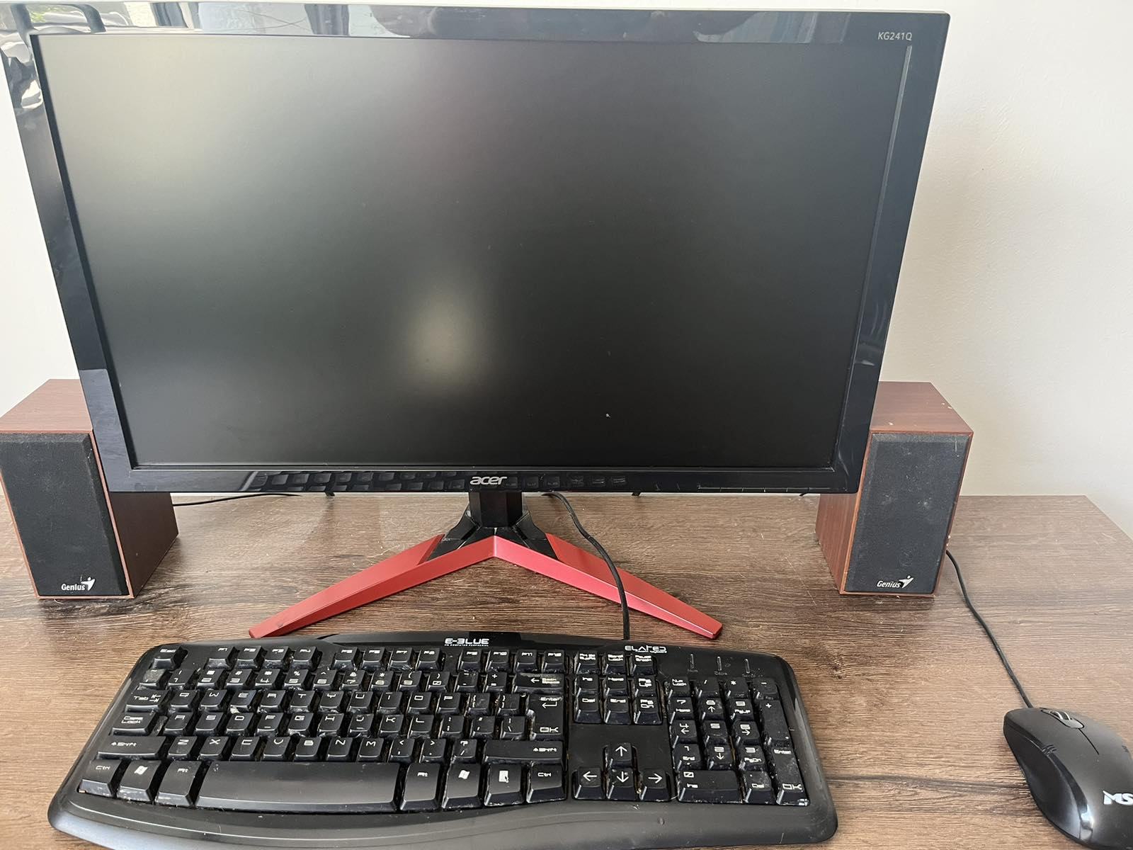 Komplet gaming računalo/kompjuter periferija i monitor GTX 1070 Ti