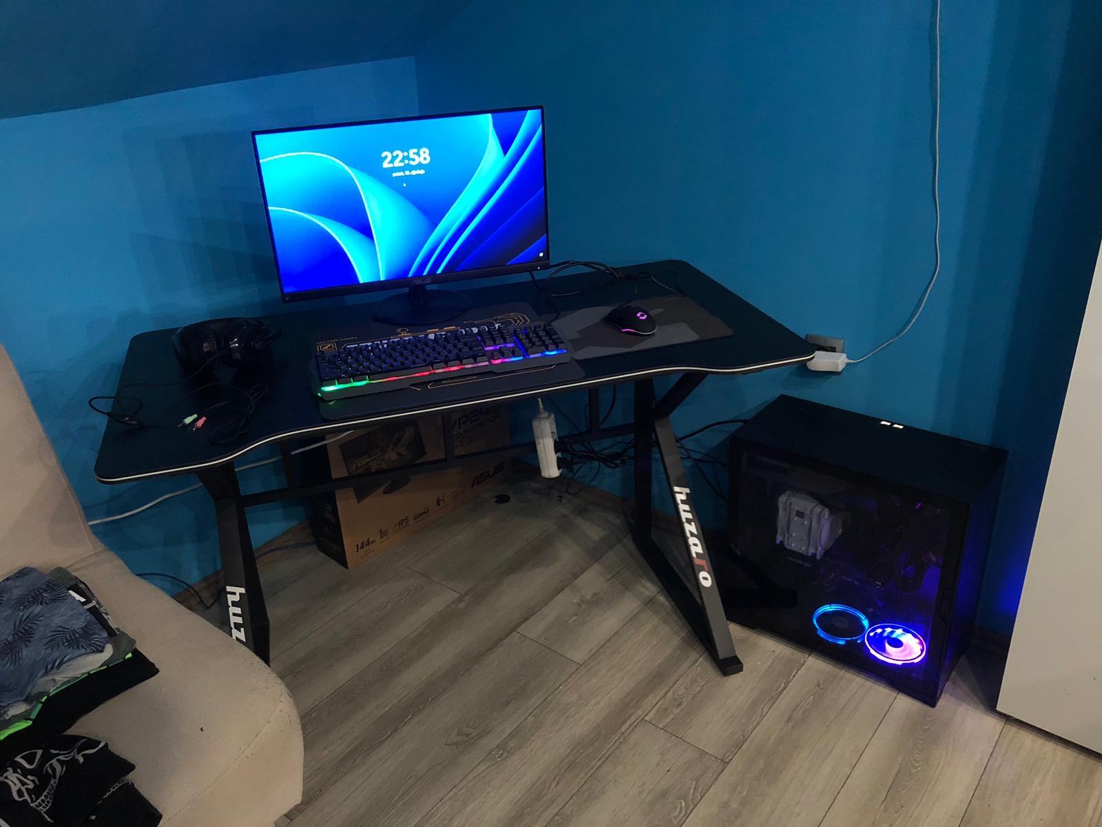 Gaming racunalo + periferija NOVO