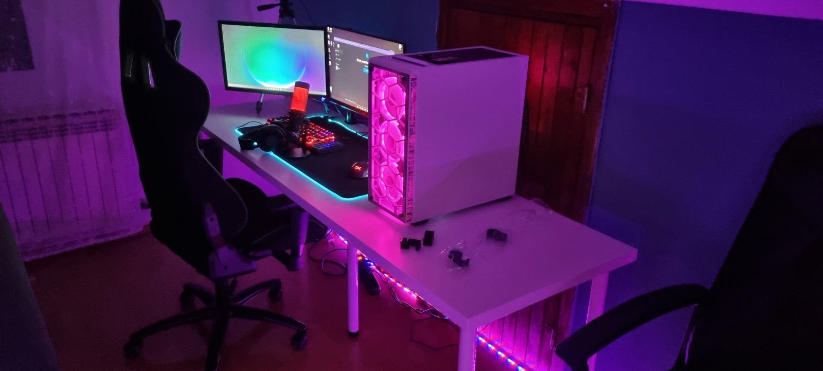 Komplet kompjuter sa slike | više toga u opisu (MOGUCNOST NA 12 RATA!)