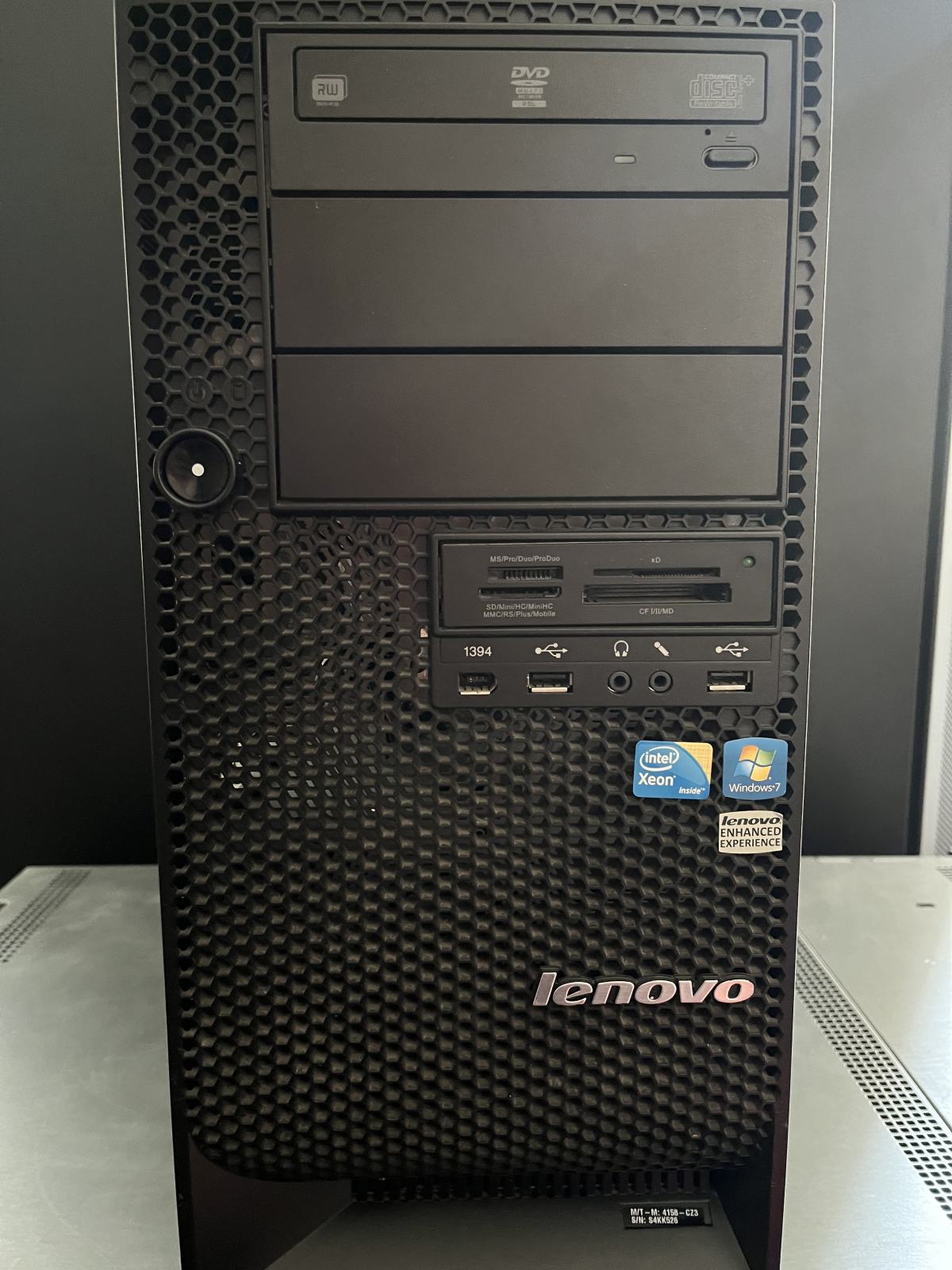 Lenovo Thinkstation D20 Workstation (može R1)