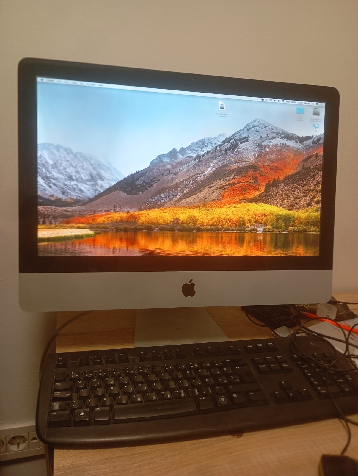 Mac Apple Monitor 21.5 inch all on one model 1311