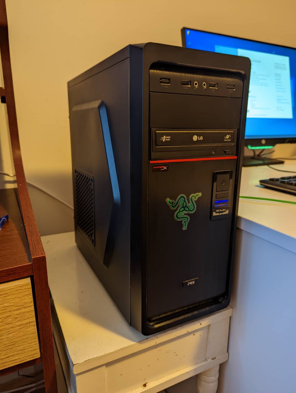 Desktop PC RX 570, i5-3470, 8GB ram, ssd + hdd