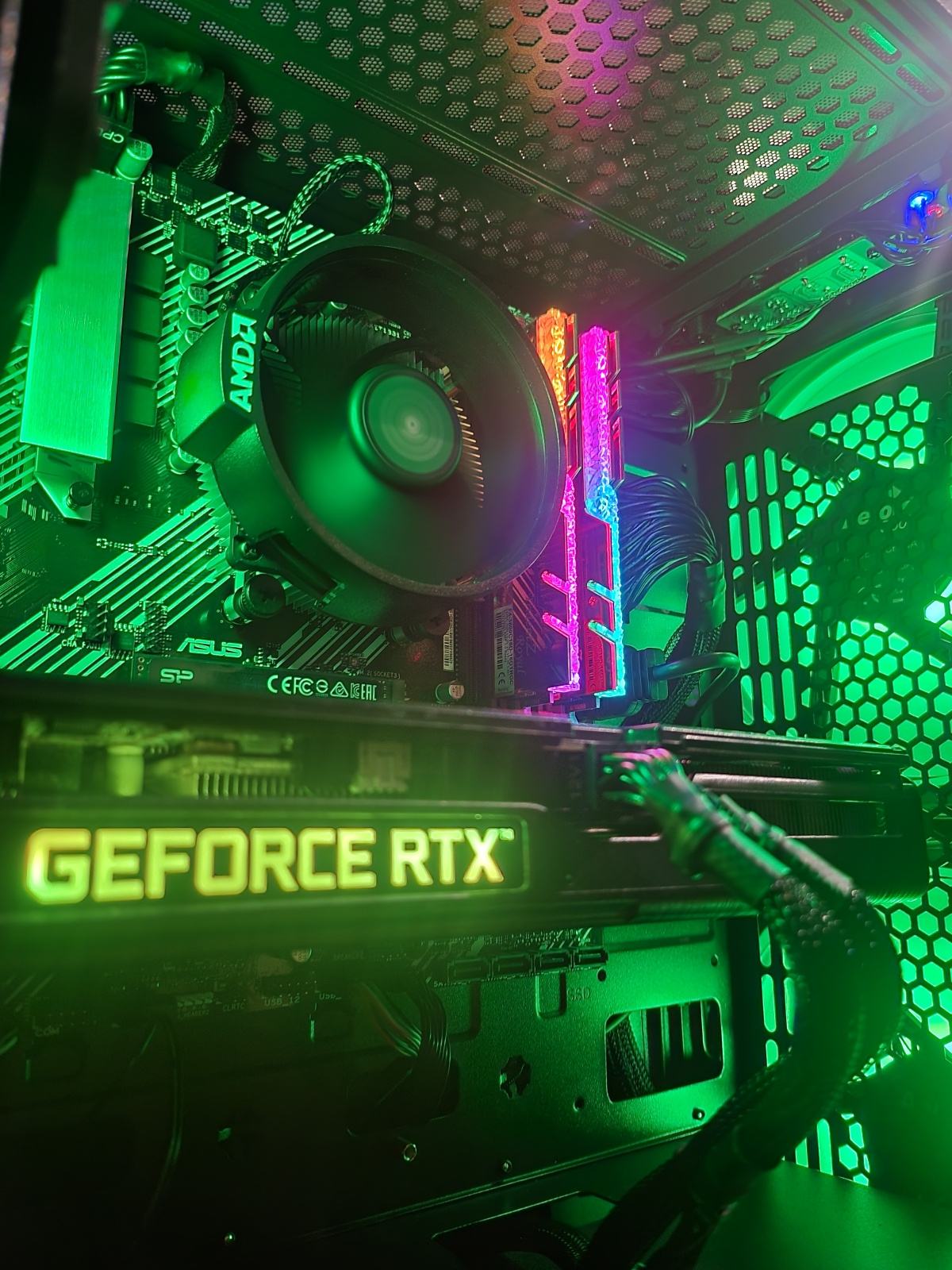 PC Python RTX 3060 12GB / Ryzen 5 5500 4.2GHz