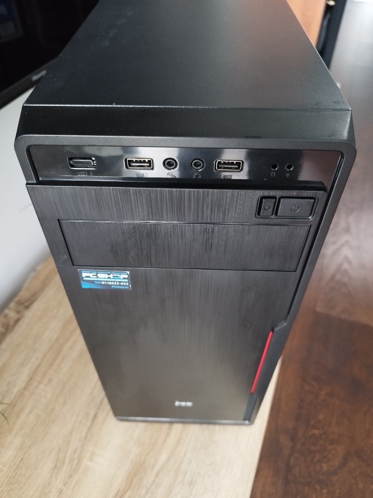 PC AMD Ryzen 3 2200G, 8 GB DDR4 RAM, 225GB SSD disk
