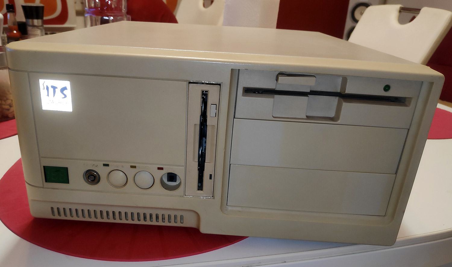Retro 386SX 386 SX konfiguracija 4 mb rama 40 mb hard disk periferija