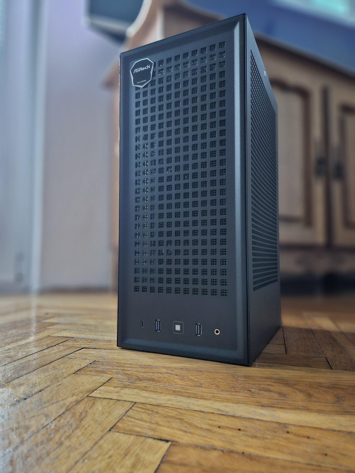 Revolt Premium Gaming Pc Intel i5 13400f,RX 6700XT 10GB, 1TB Nvme M2