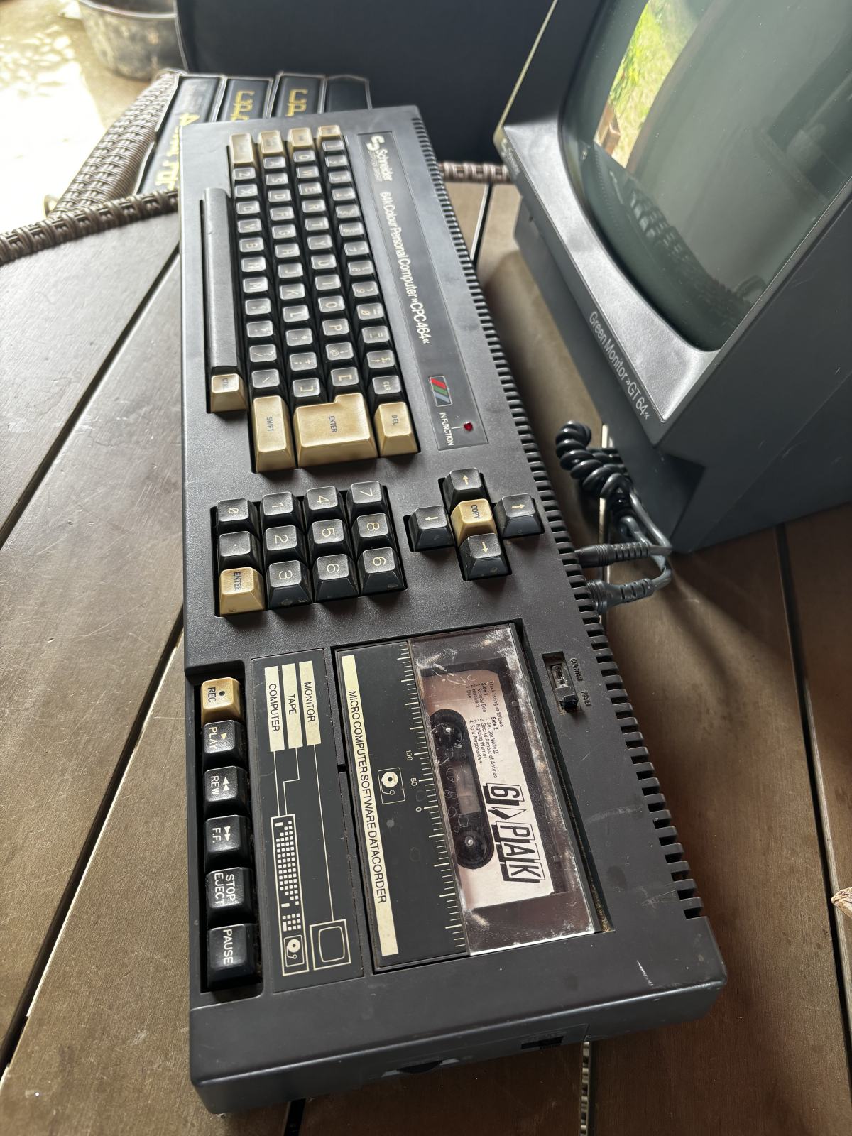 Schneider (Amstrad) CPC 464
