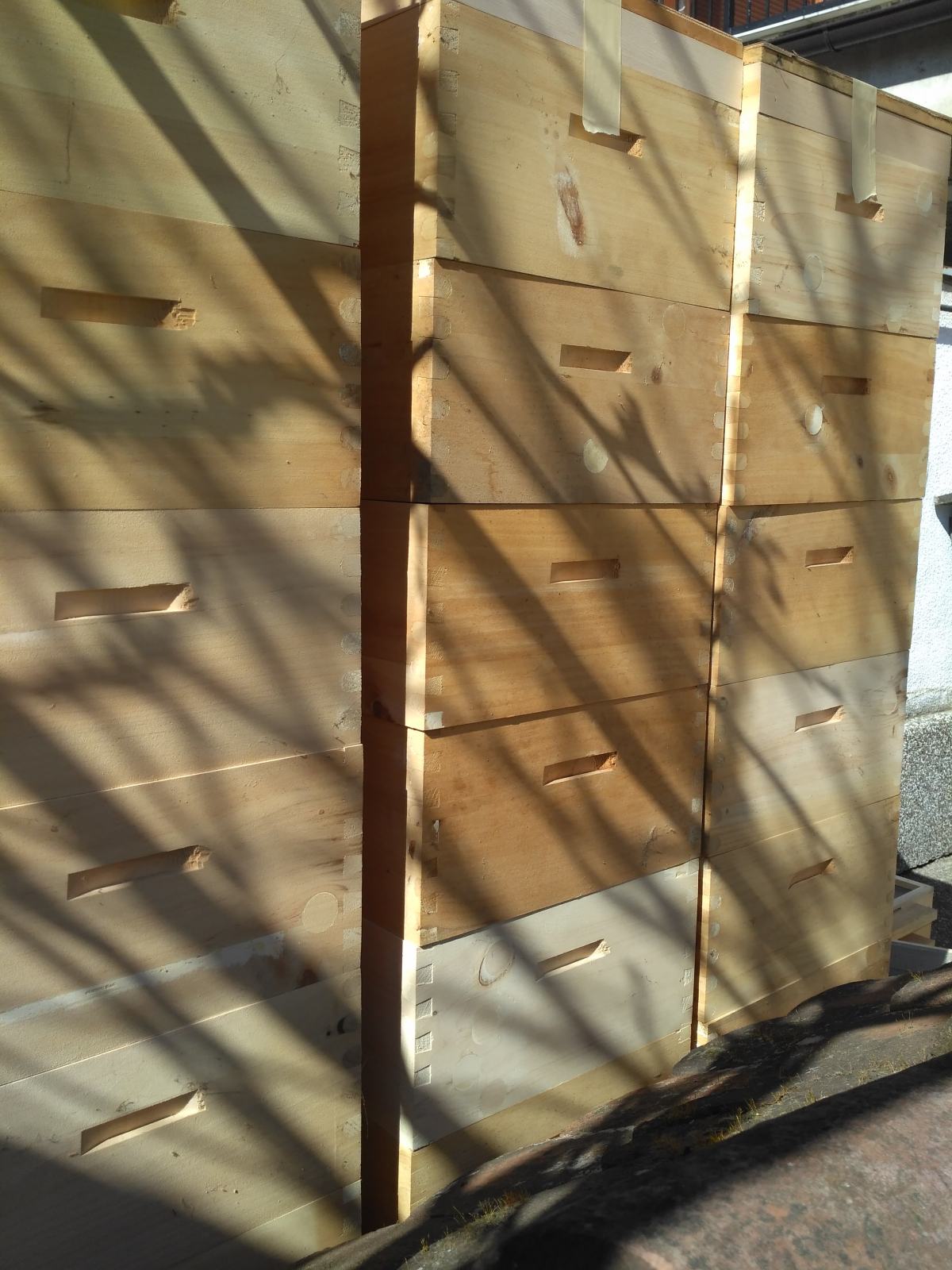 NOVO!! Košnice rodna voja. R.V.