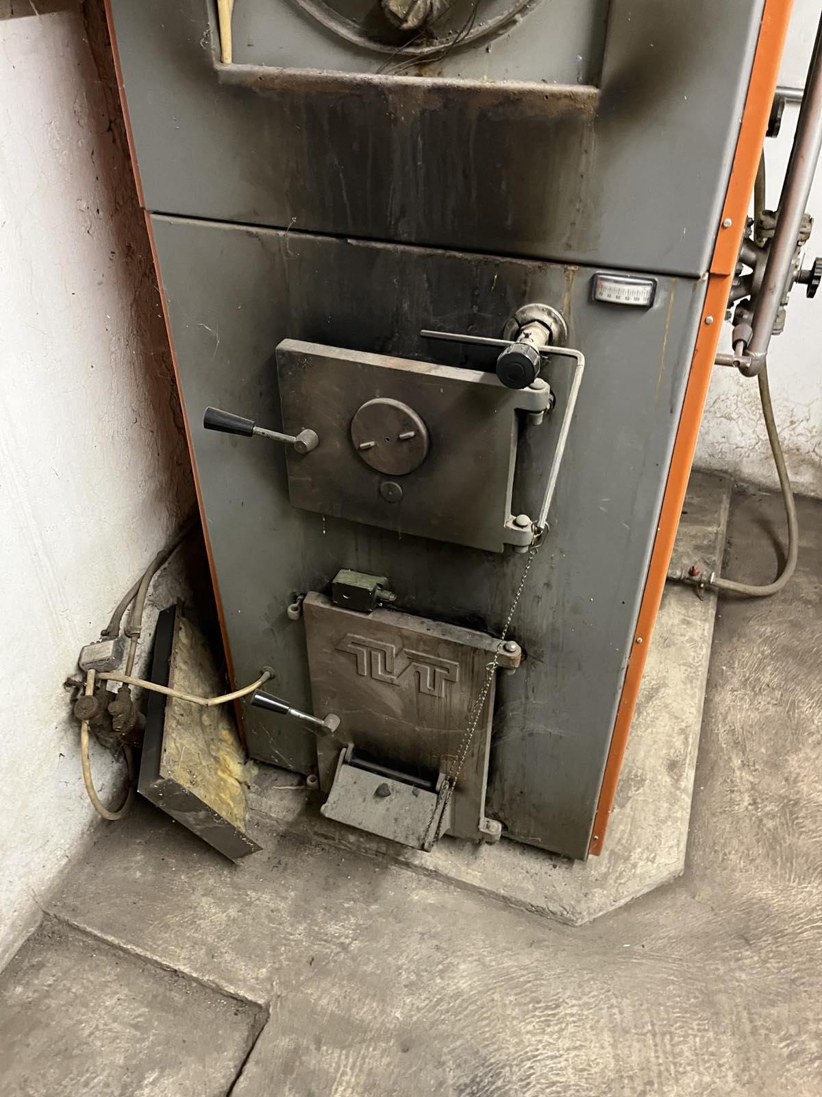 Peć za centralno na drva, plamenik za lož ulje, plamenik za plin