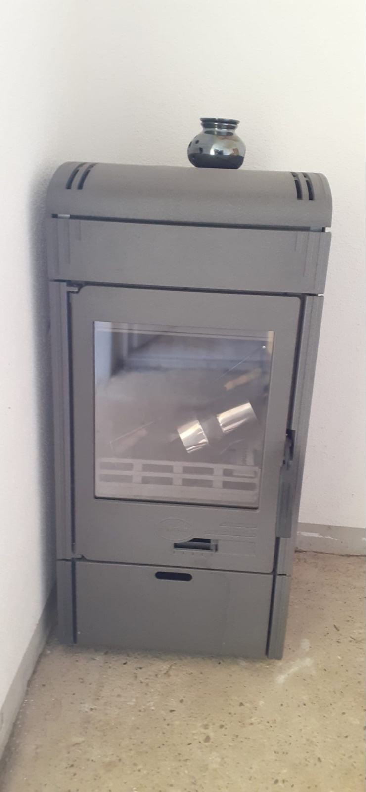 Vesta Plamen peć na drva