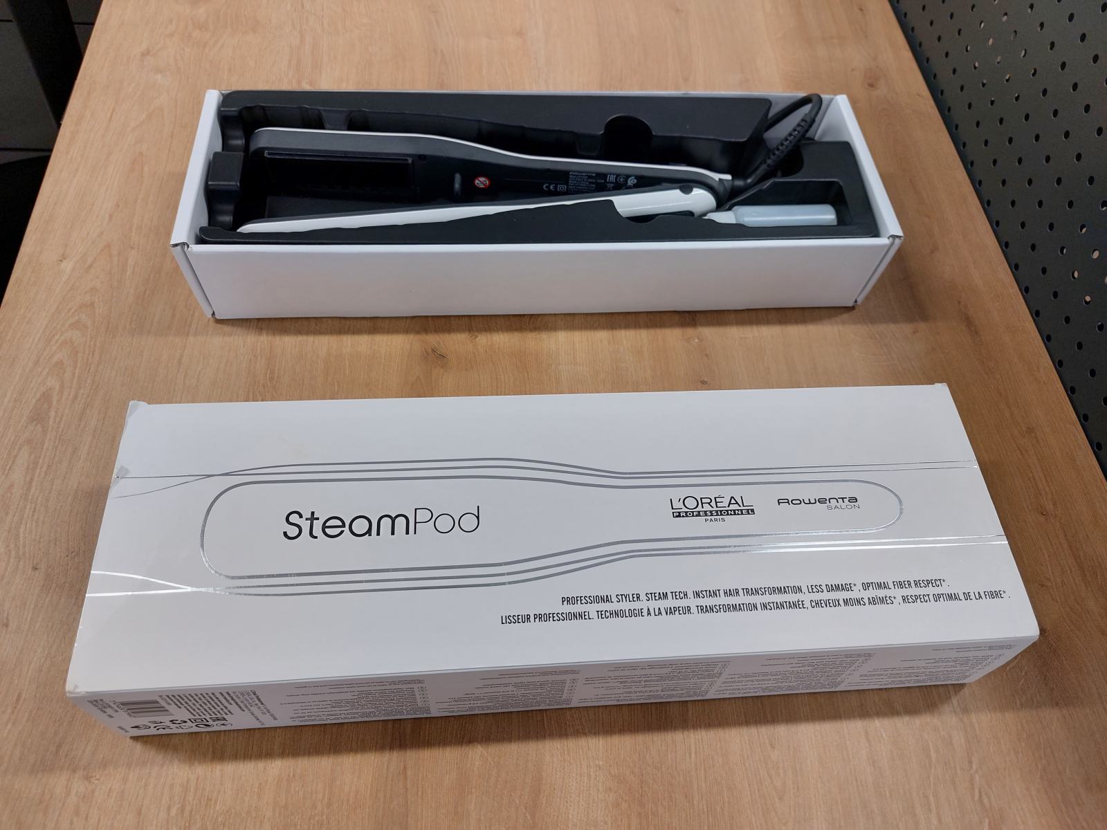 Loreal steampod 3.0 pegla za kosu na paru