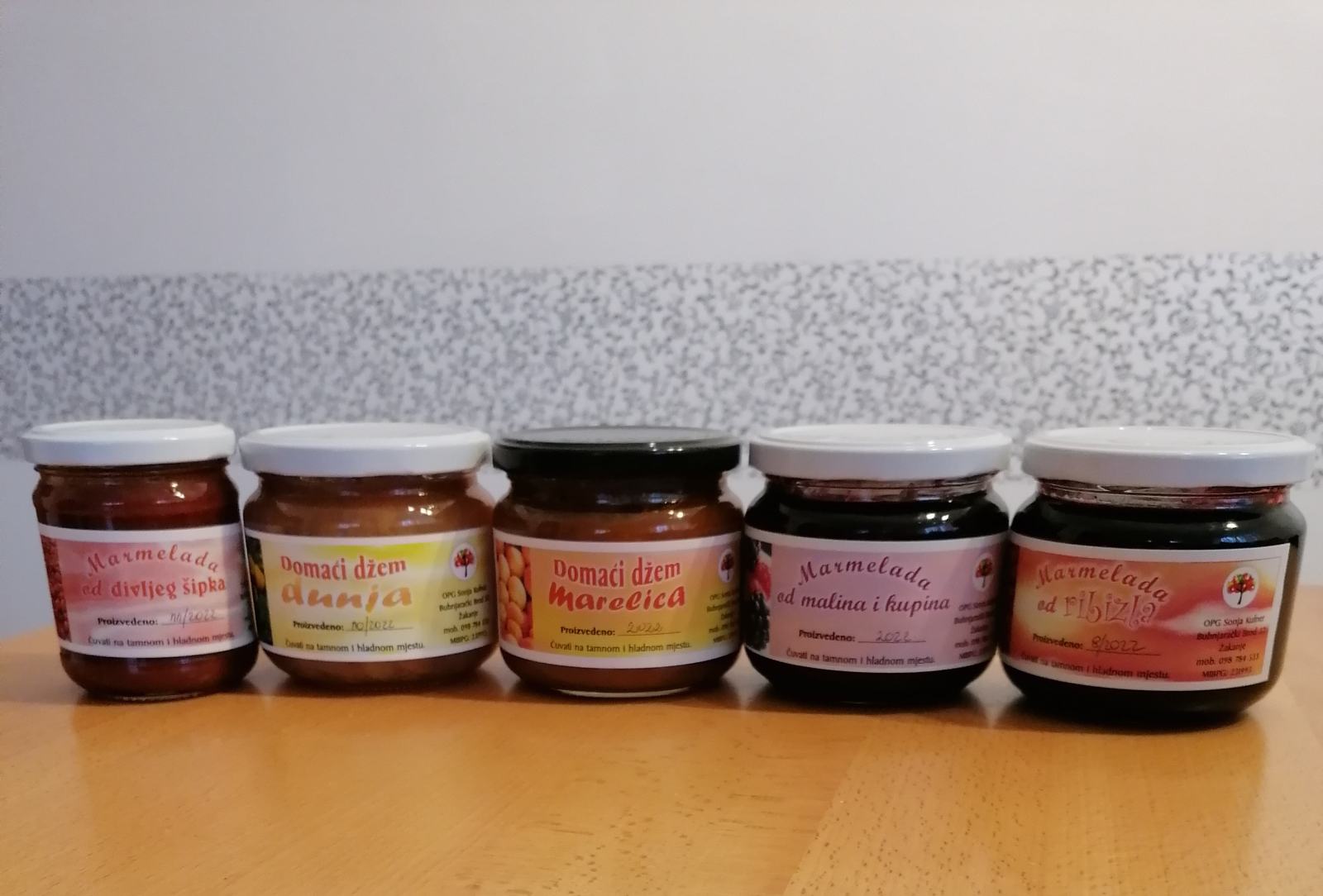 Domaće marmelade i džemovi