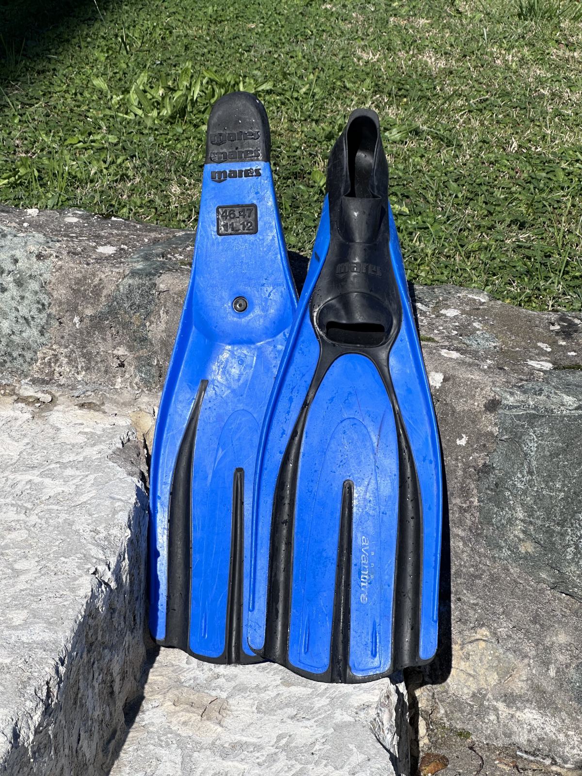 Peraje za ronjenje MARES - zatvorena peta