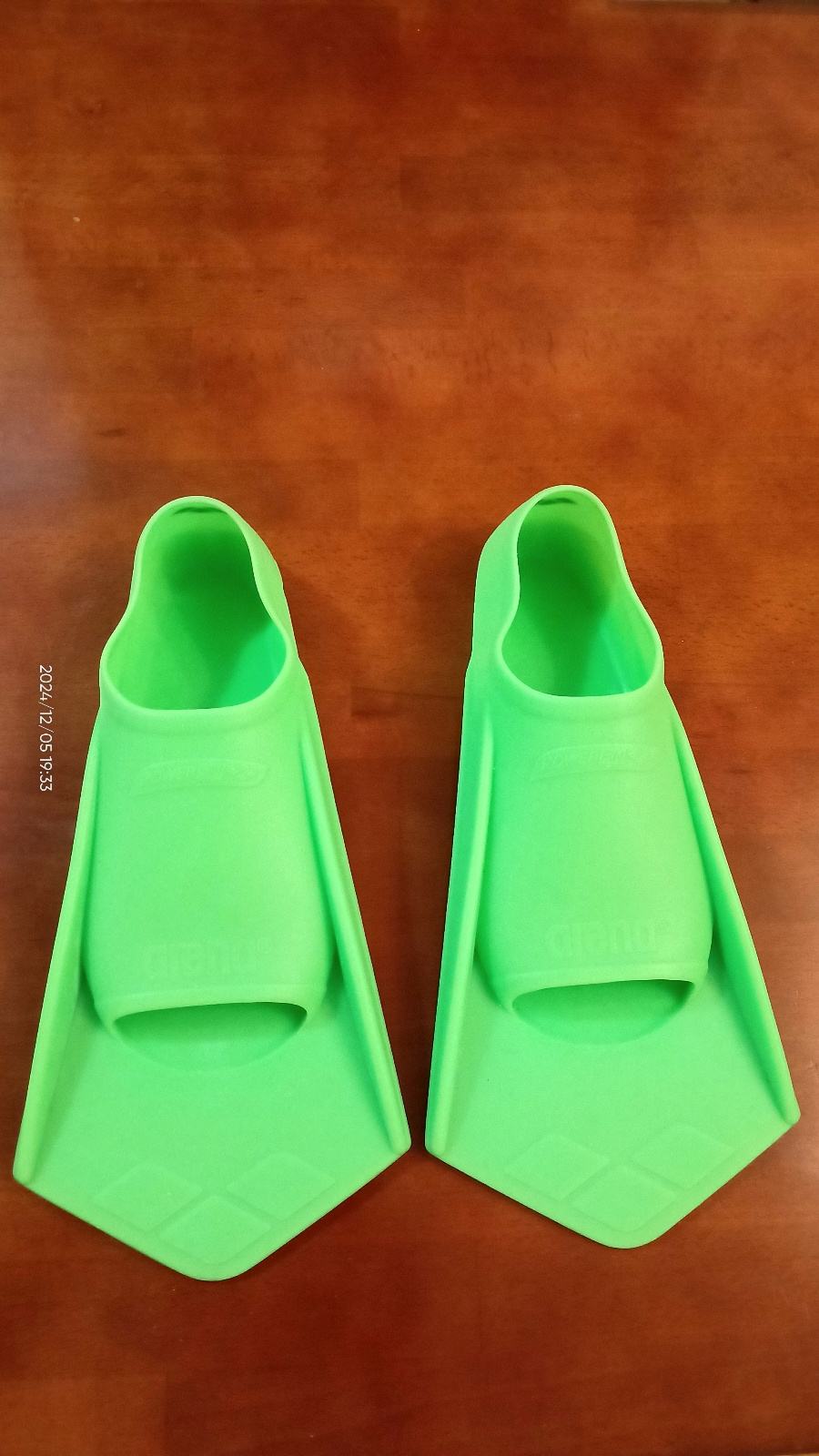 PERAJE ZA TRENING I PLIVANJE ARENA, KAO NOVE, BR. 41-42, KVALITETNE