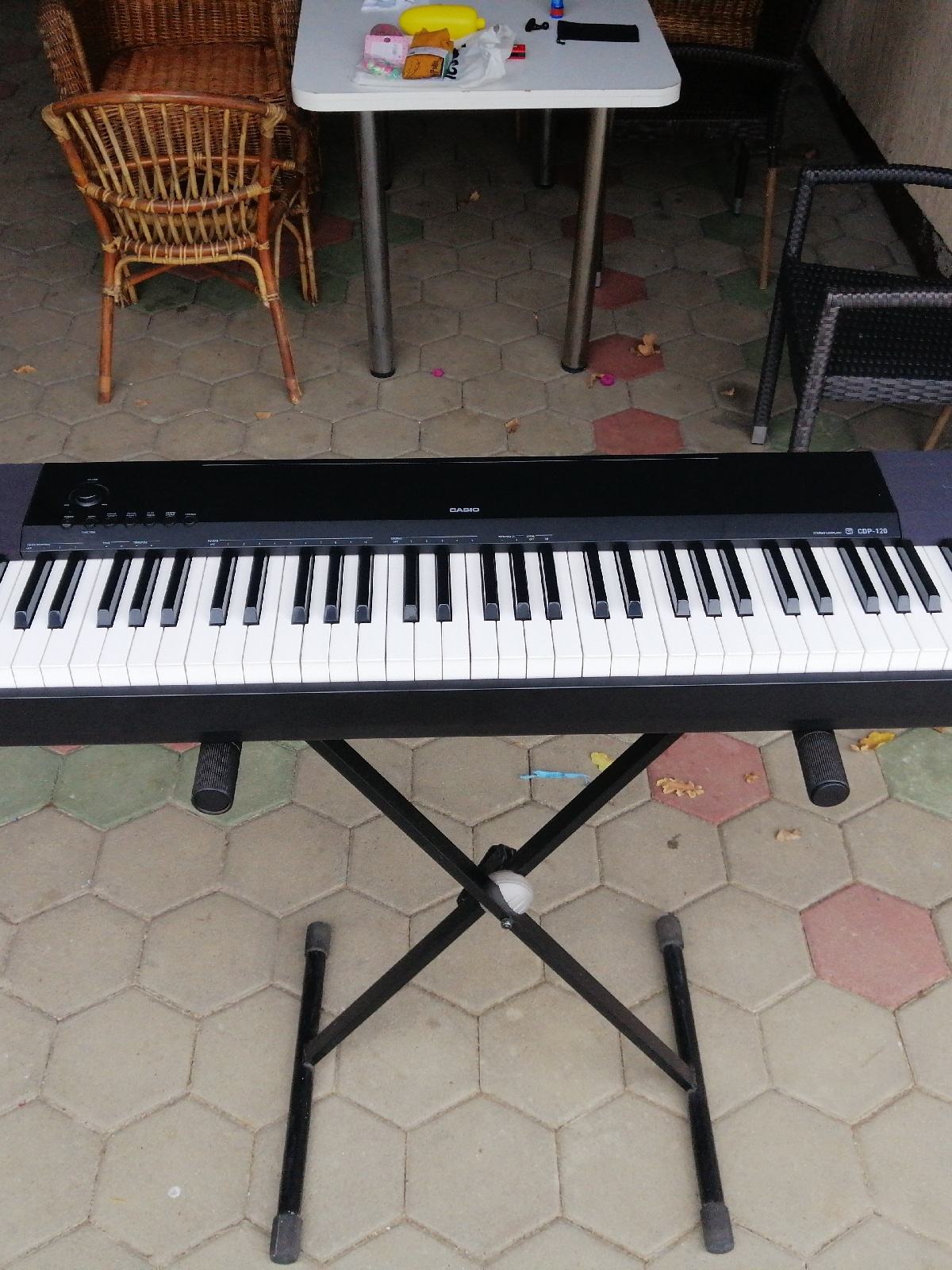 električni pianino casio cdp 120