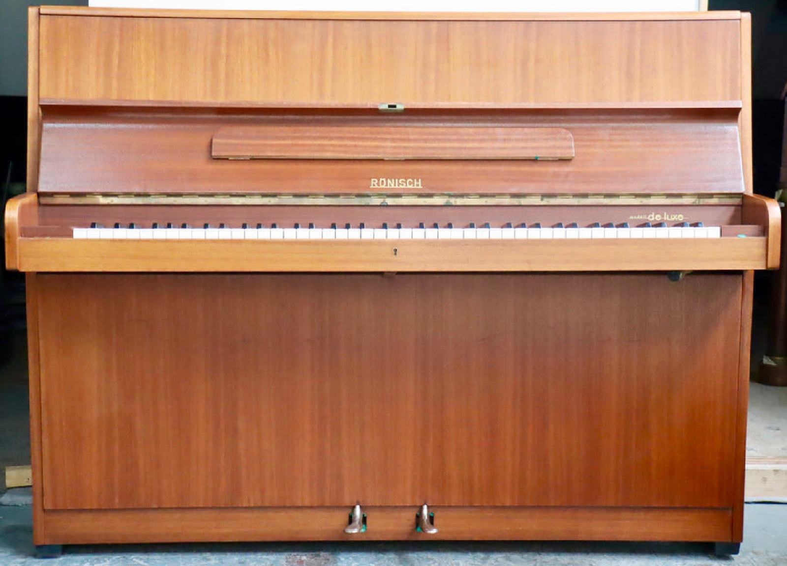 Pianino Ronisch
