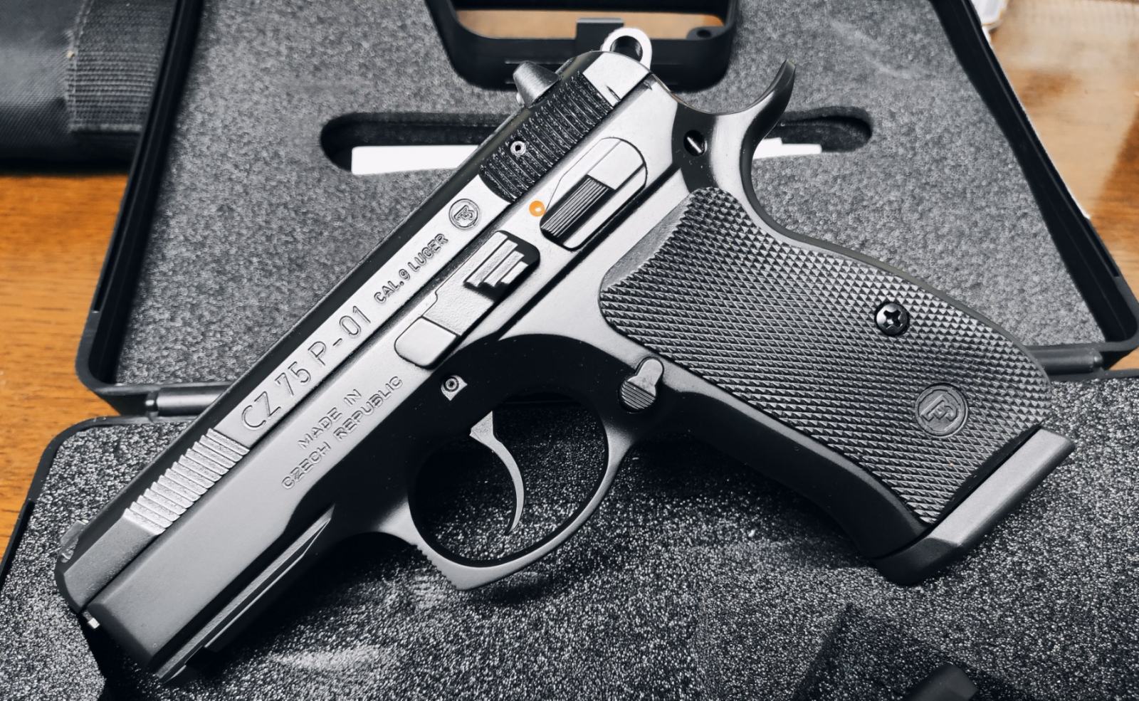 CZ 75 P-01