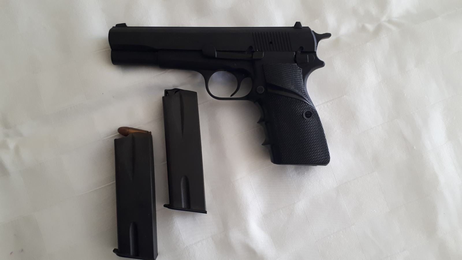 PIŠTOLJ, FM M90 HI-POWER, 9 mm, ARGENTINAC