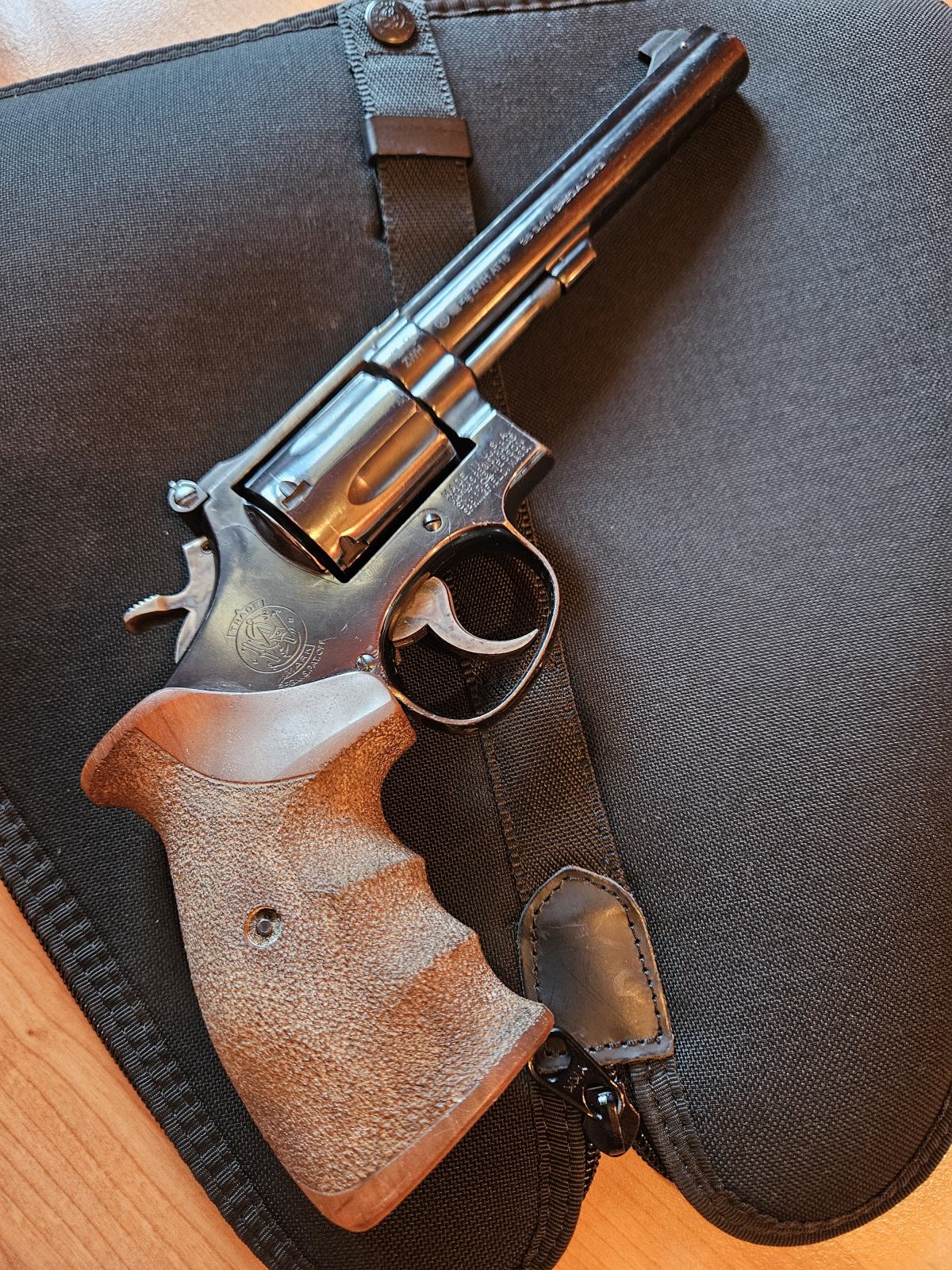 Revolver Smith & Wesson 14-3, 38 Spc