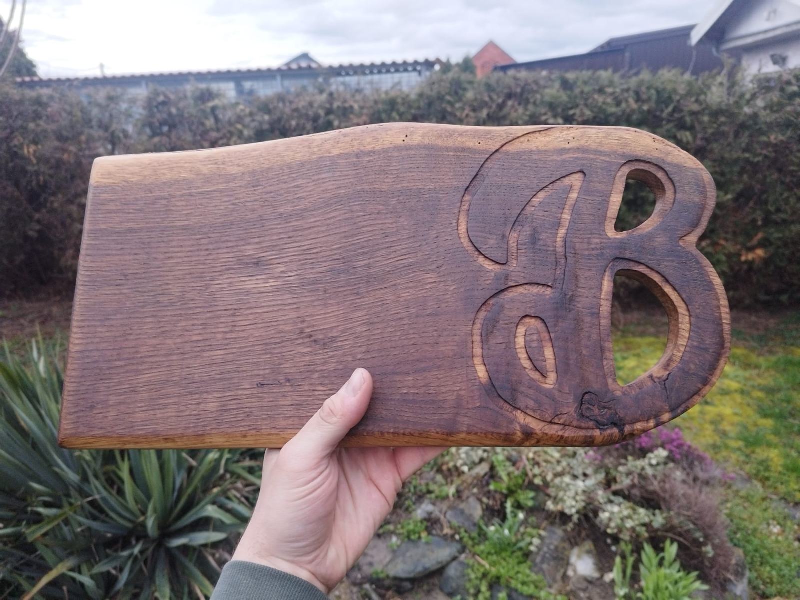 Daska za rezanje i posluživanje - slovo B