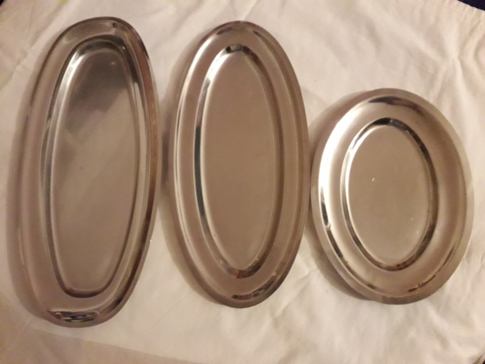 Inox poslužavnici - 3 ovalna