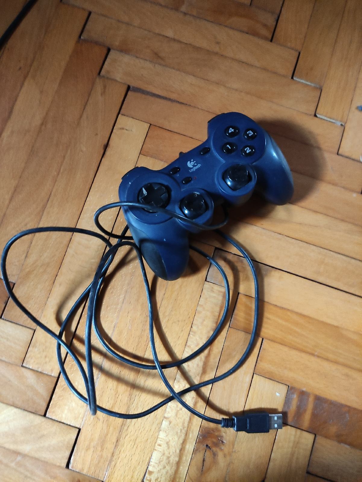 Logitech ps3 kontroler