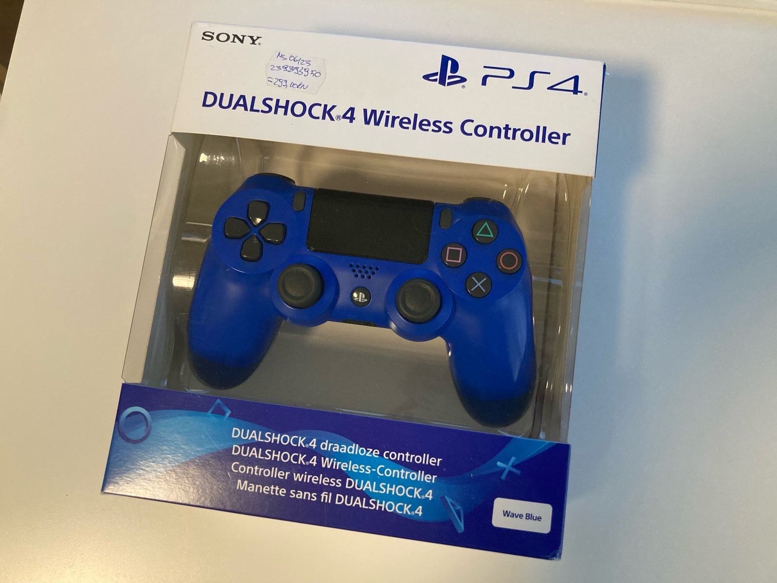 PS4 DualShock 4 Wireless Controller v2 (Wave Blue)