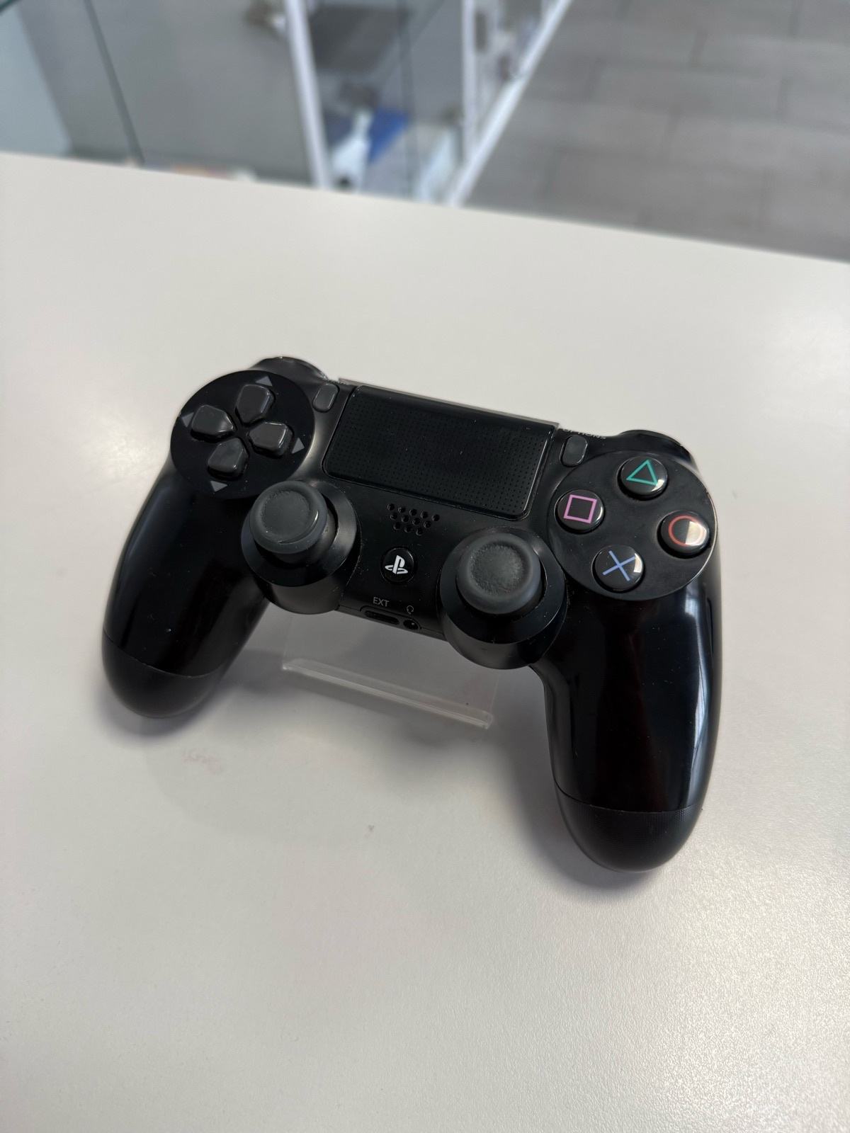 PS4 kontroler, R1 račun