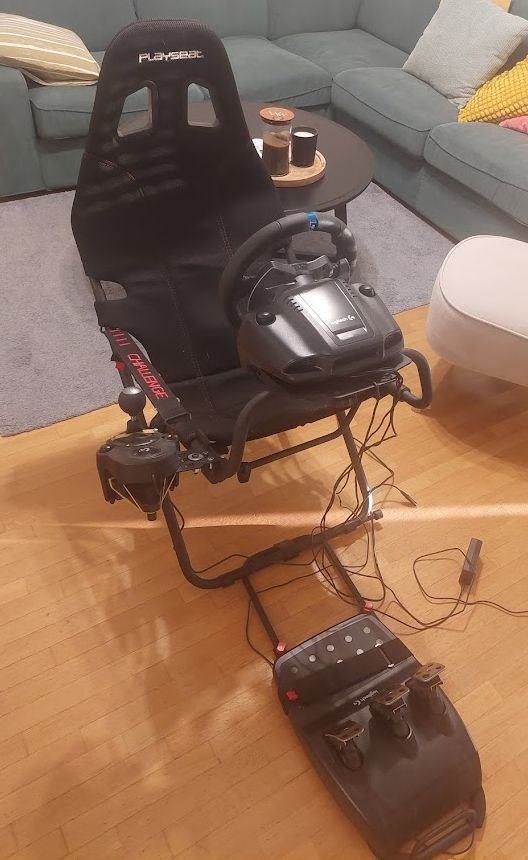 Logitech G29 + Playseat Challenge + Logitech Shifter