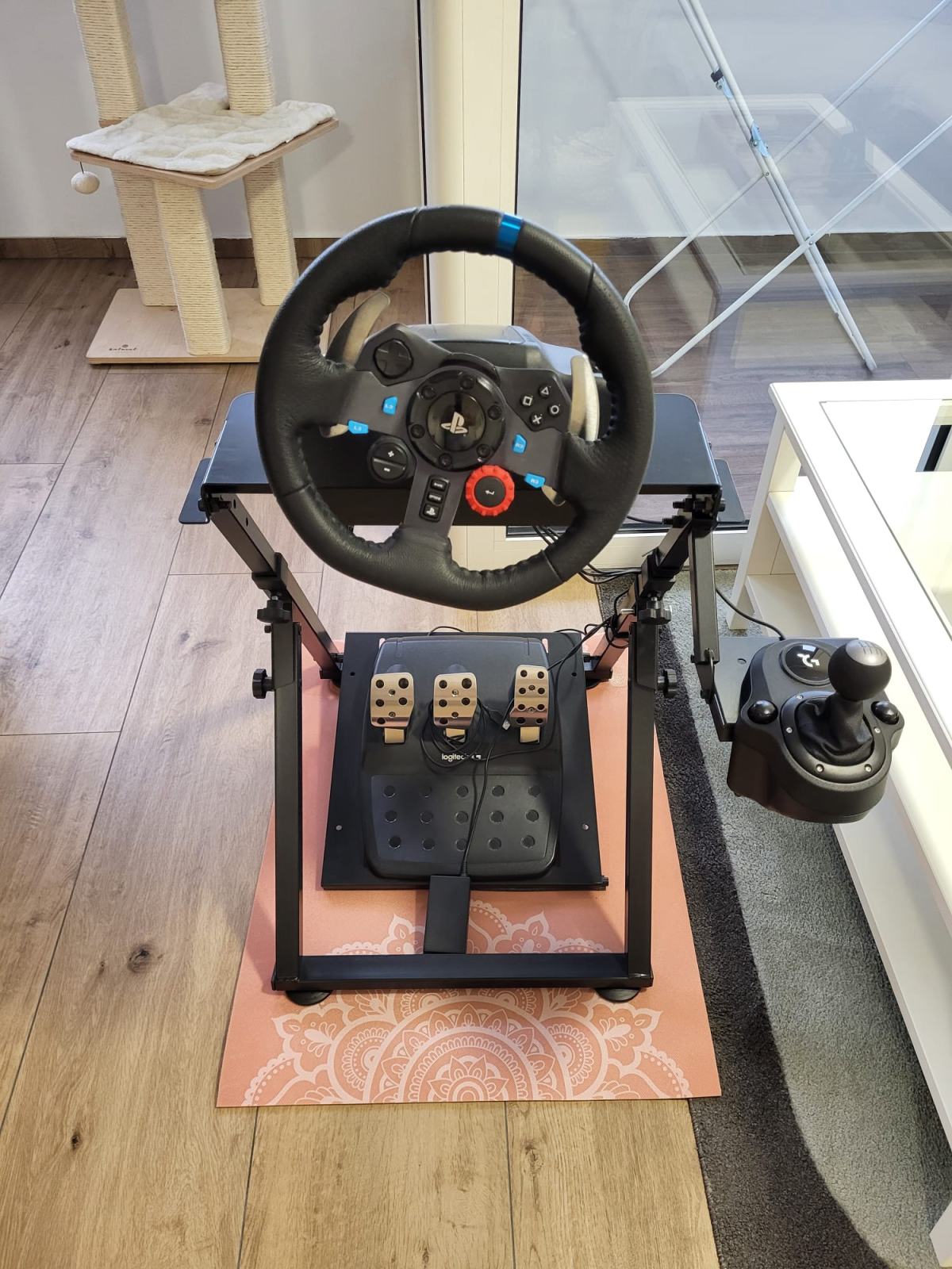 Logitech G29 volan + Logitech Shifter + GTPlayer Stand, Stalak