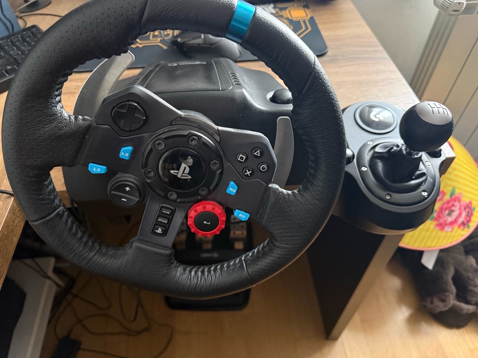 Logitech g29 volan + mjenjač