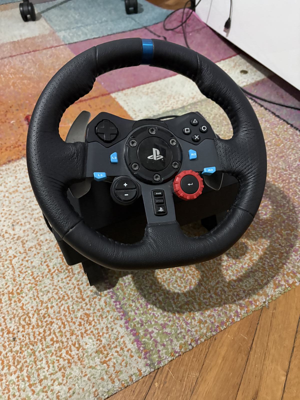Logitech G29 volan za Playstation + logitech mjenjač.