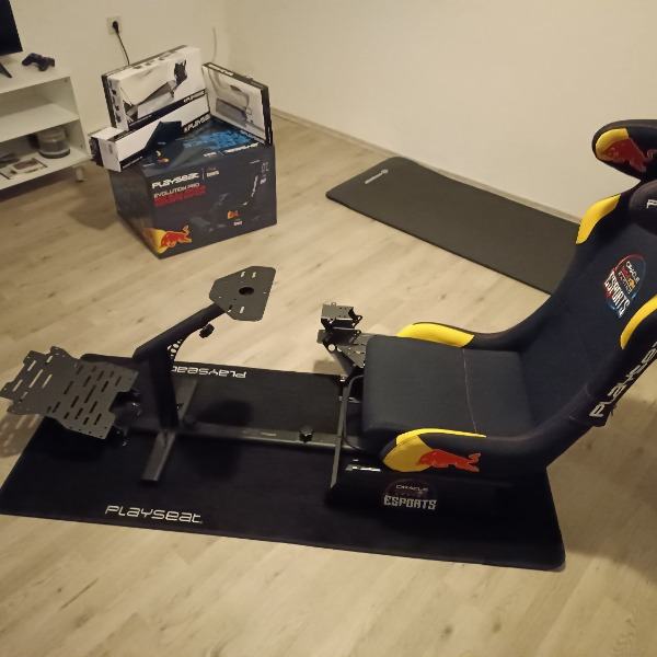 Playseat PRO - Red Bull Racing eSports full set, GARANCIJA! HITNO!
