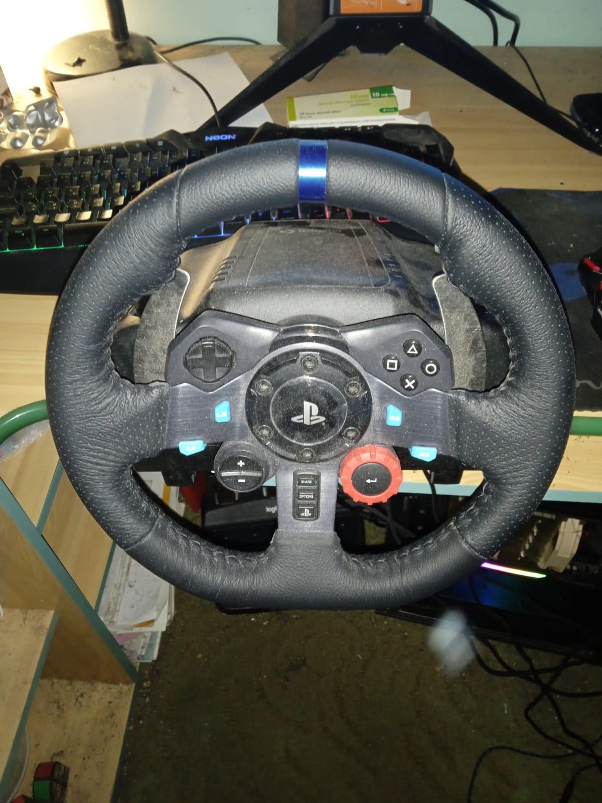 Prodajel Logitech G29 Volan za PC/PS3/PS4/PS5
