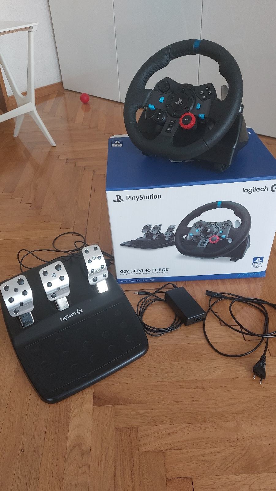 Volan Logitech G29, driving force racing wheel. PC, PS3, PS4, PS5