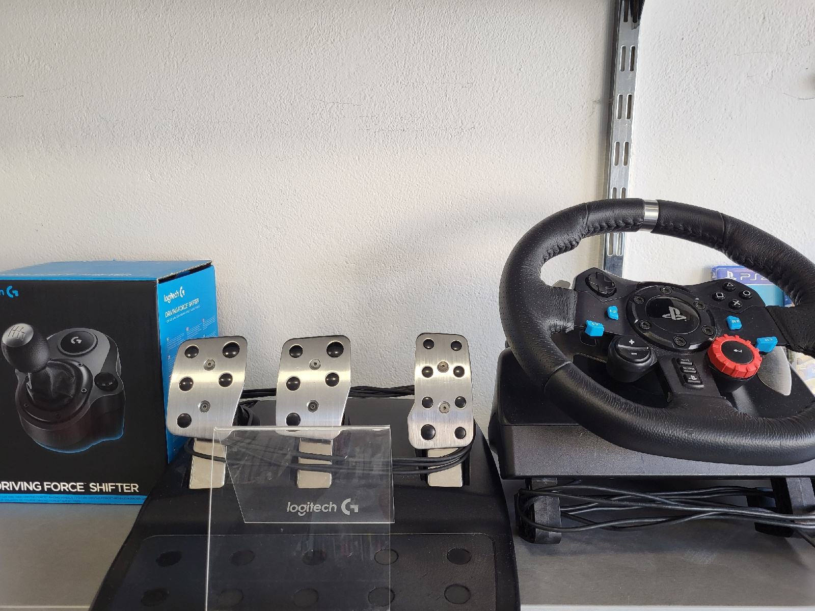 Volan Logitech G29+ shifter