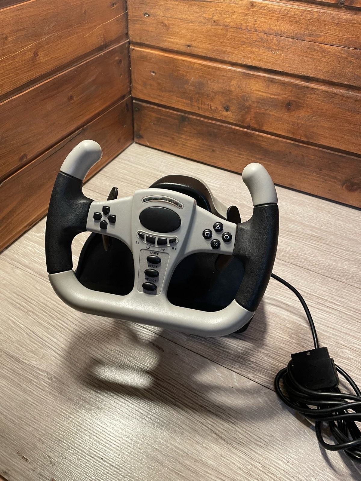 Volan za playstation, očuvan #POVOLJNO#