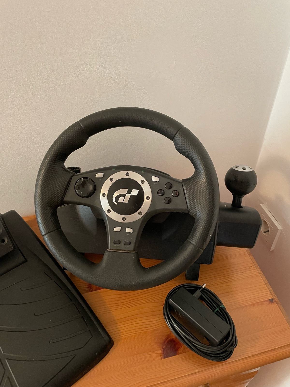 Volan za ps2 Gran turismo