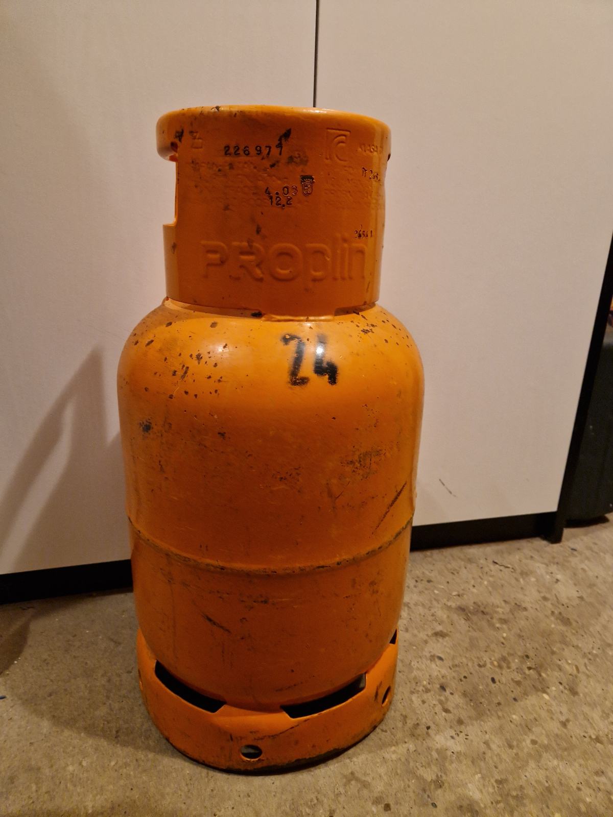 Plinska boca za kućanstvo, 10 kg, prazna