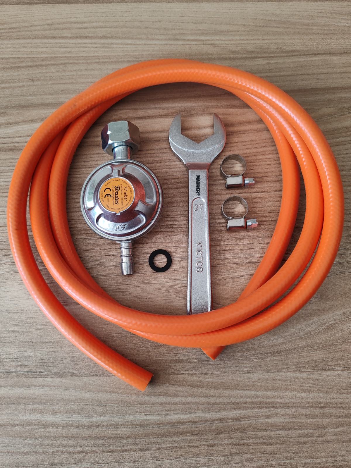 Plinski set (crijevo ključ brtva reduktor šelne)