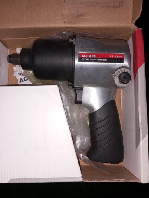 PNEUMATSKI UDARNI ODVIJAČ 1/2 - ROTAKE RT-5268 (700Nm)