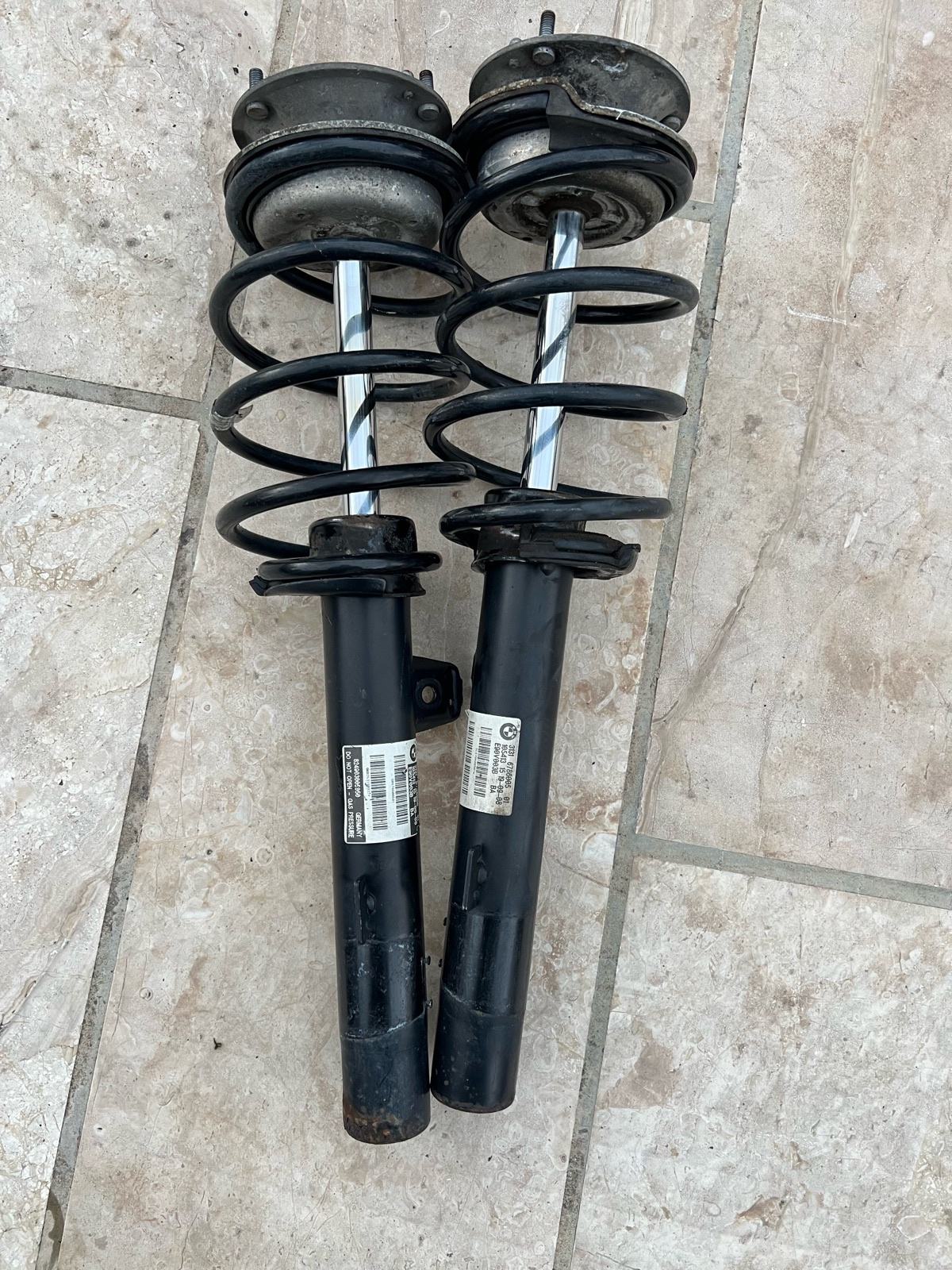 BMW E90 original prednji amortizeri + opruge