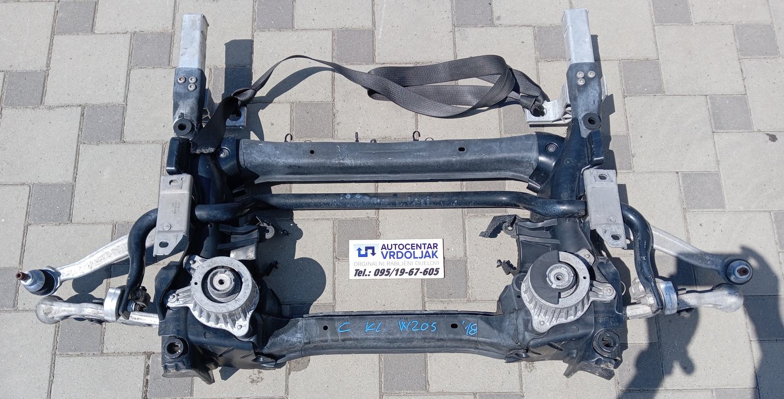 Prednji most/Mercedes C klasa W205 2018/Prednji trap