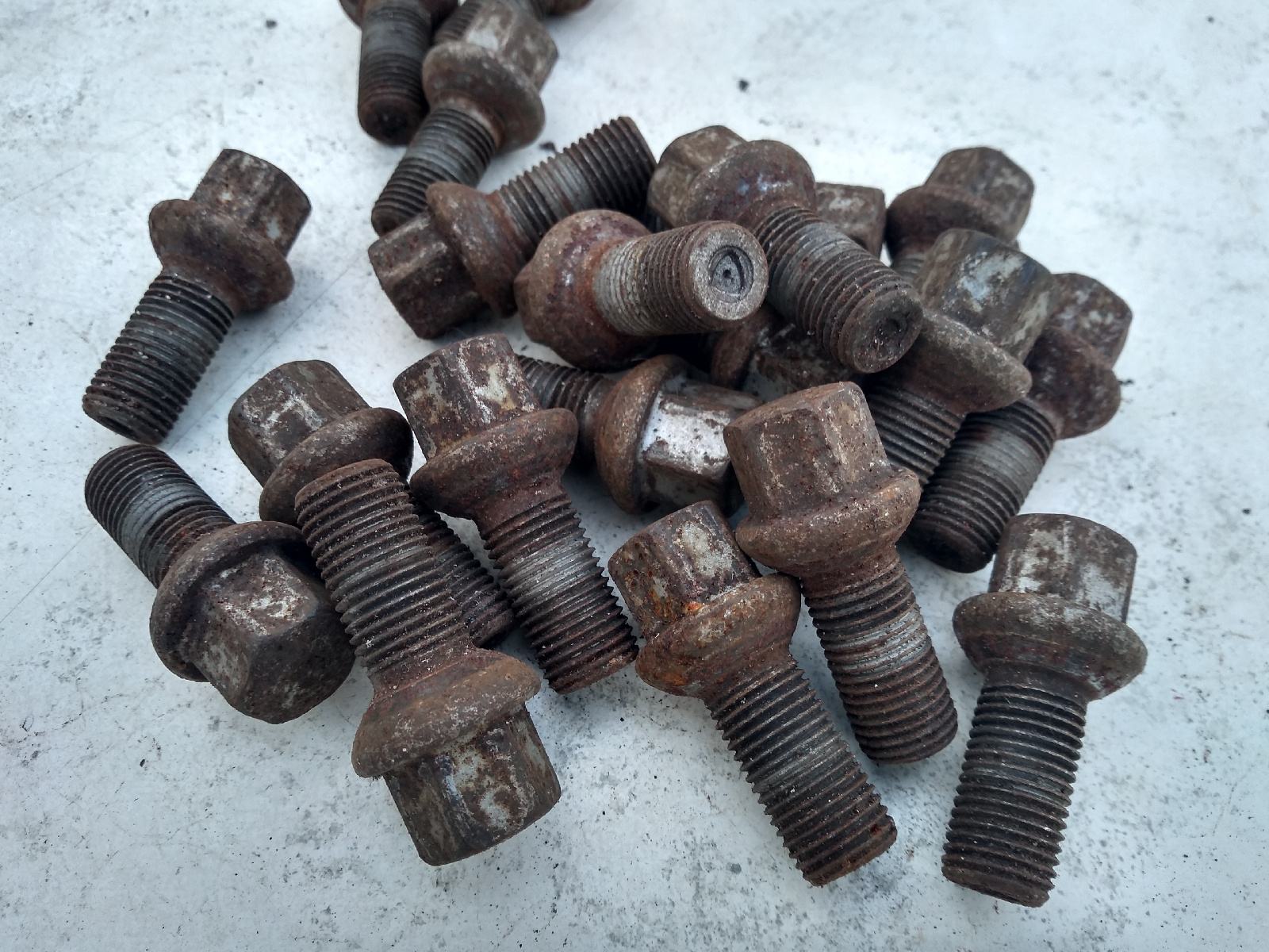 sarafi za felge Mercedes