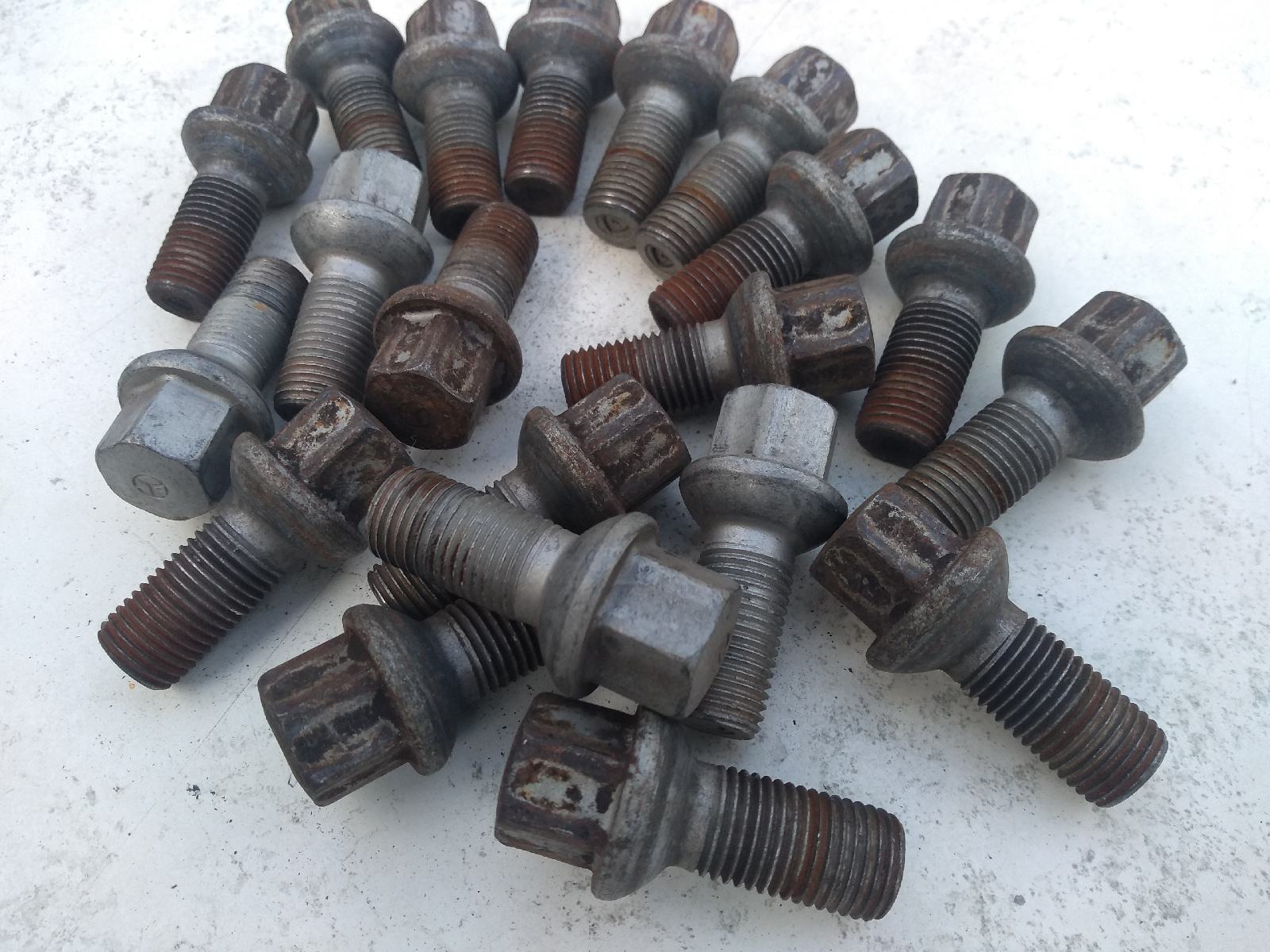 sarafi za felge Mercedes