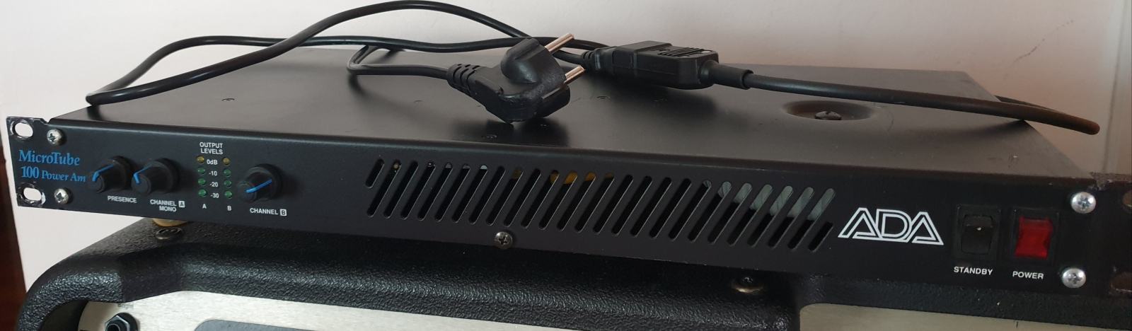ADA MicroTube 100 Stereo Power Amp